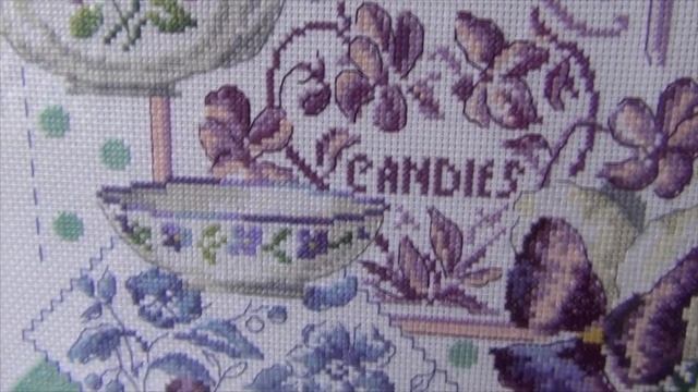 Вышивка. Одна готовая работа в 2018. Love is candies..mp4