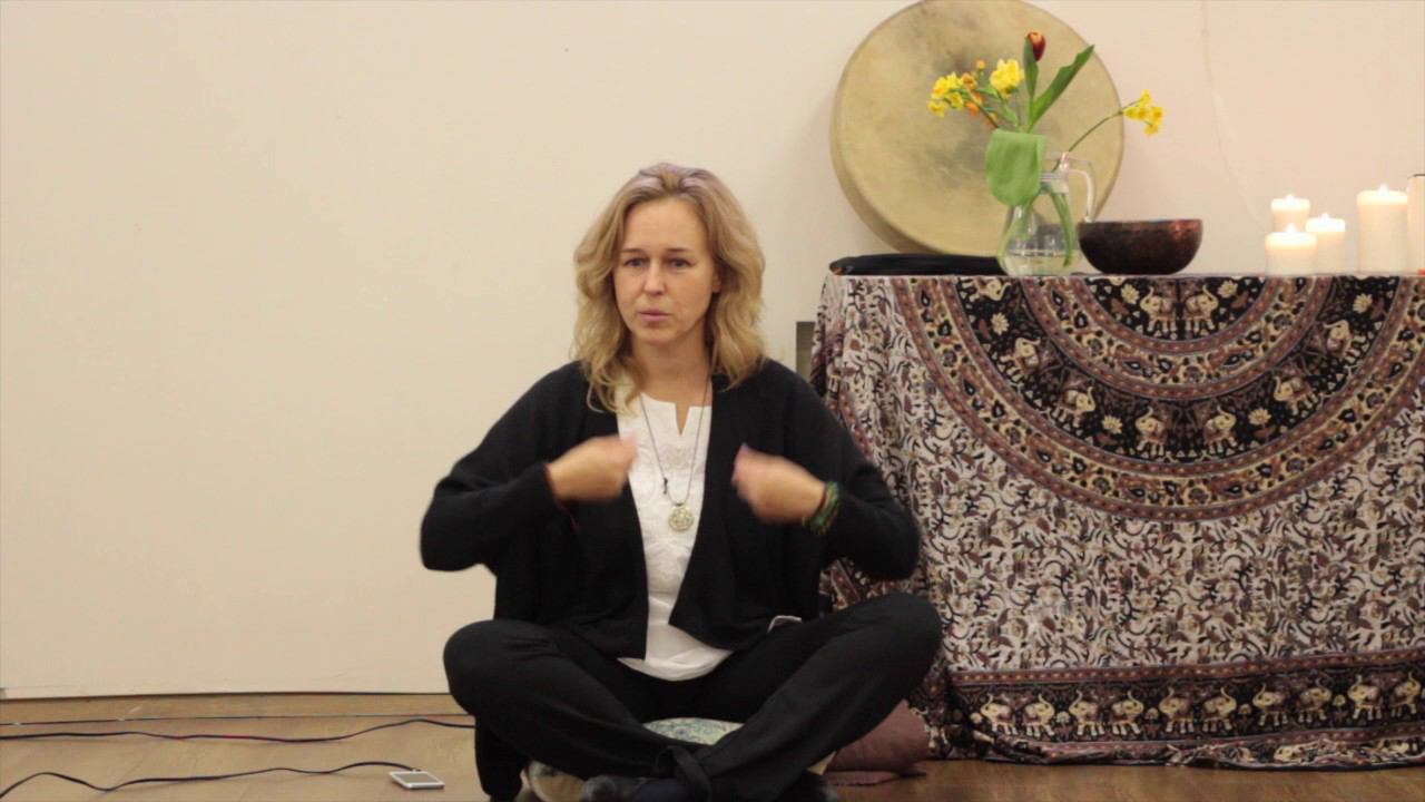 Юлия Лагун.Как сохранить осознанность находясь дома, общаясь с близкими.