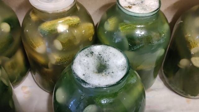 Солёные огурцы( без уксуса). Как бочковые..mp4