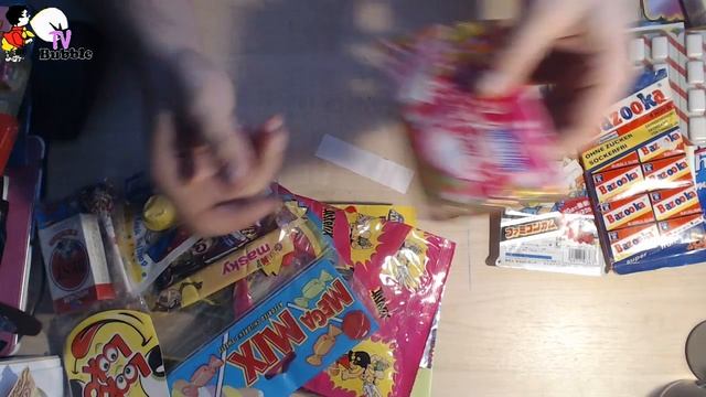 Bubble TV Выпуск № 17 - Валюта 90х - Обзор ретро жвачки - Какие сам жевал?