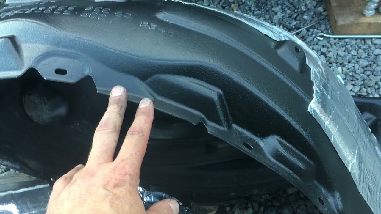 Toyota Camry 70. Установка подкрылков,  сетки в бампер и защиты двигателя. Виброизоляция крыльев.