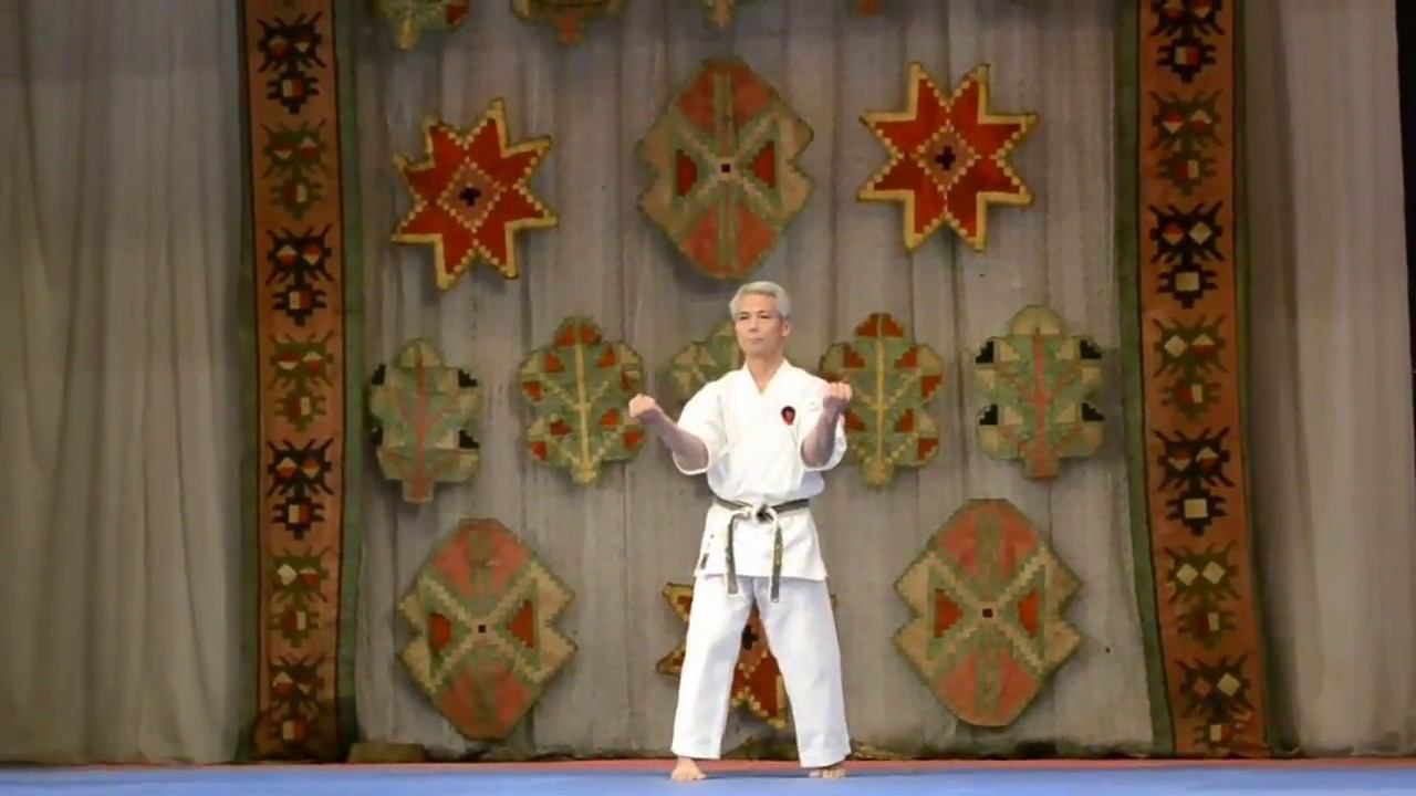Goju Ryu karate-do. Sensei Masakazu Kuramoto. Kata Seisan.