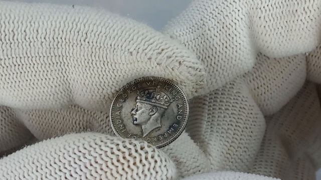 Малайя 5 центов, 1945 года. Отметка монетного двора I   Бомбей.