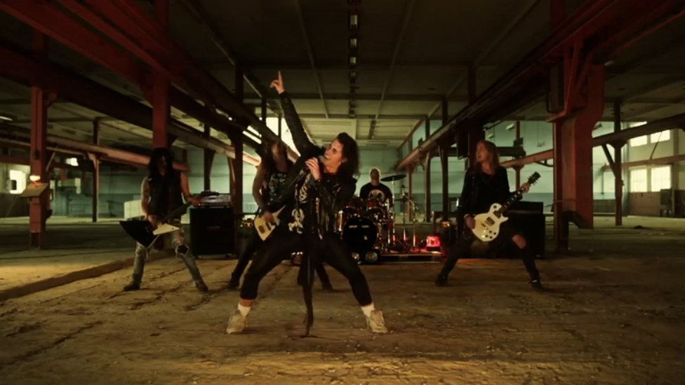 CRAZY LIXX - Hell Raising Women (album "Crazy Lixx", 2014)