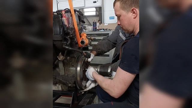 Разбор двигателя. Мерит Сервис Новокуйбышевск