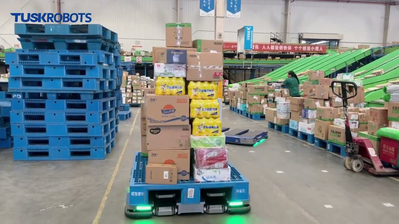 AMR Robots in 3PL Services and E-commerce