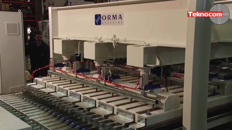 LS V - гидравлический пресс для мебельного щита