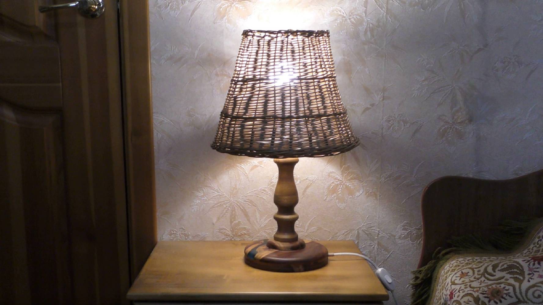 Настольная лампа своими руками