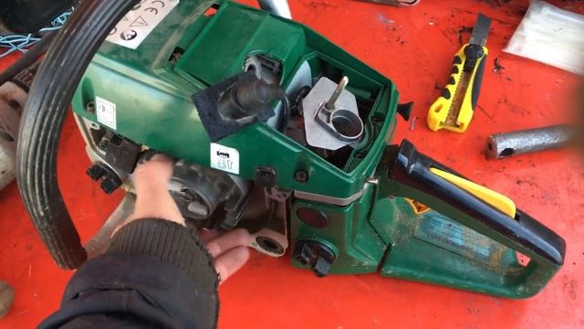 Трудный пуск бензопилы становится причиной поломки Кик стартера. Причина и как устранить.