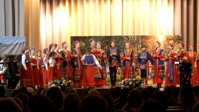 Концерт народных коллективов на большой сцене Магнитогорской консерватории им. М.И. Глинки.