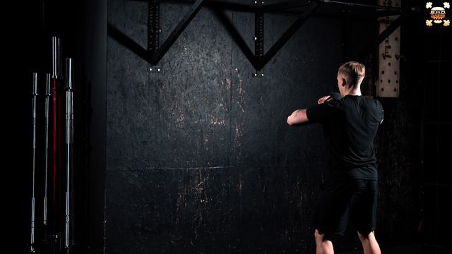 Броски мяча от плеча стоя лицом (Стоя с шагом)