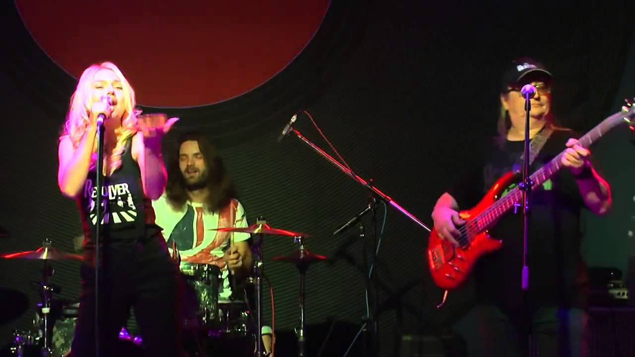 19А. Алёна и Валерий  Ярушины "Kansas City" гр. "Back from USSR" в Меццо-форте 15 августа 2015 г