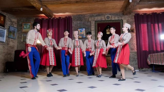 У нас дружить вкусно №2 (Армяне)