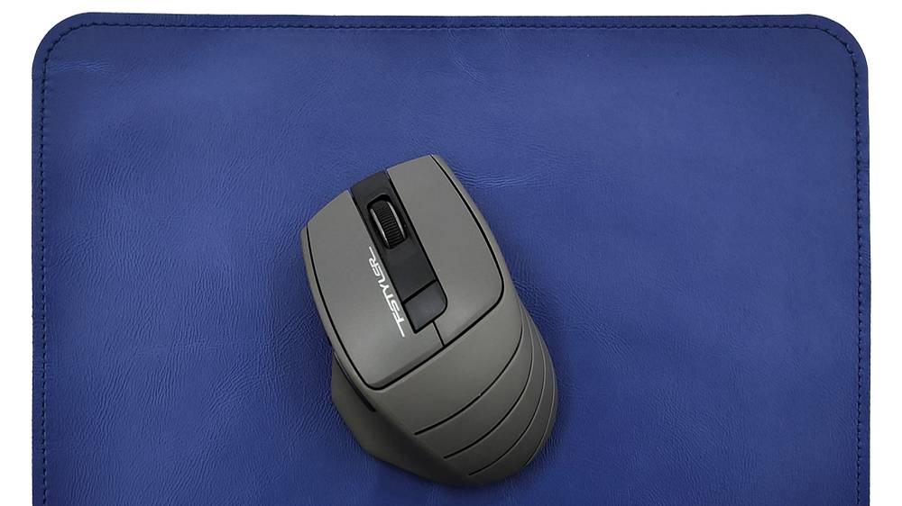 MBN-PAD-L-BLC. Коврик для мыши из натуральной кожи. С прошивкой. (Mouse Pad). Синий