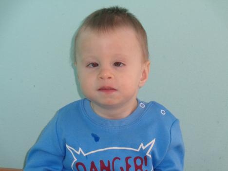 Артем ищет родителей