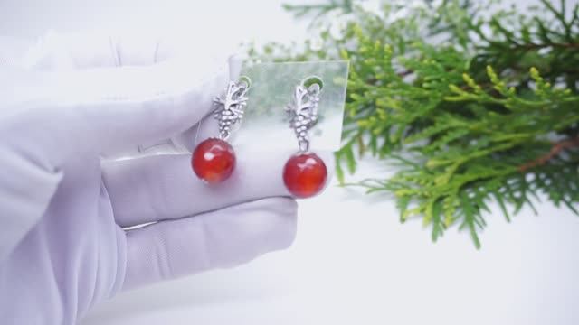 Серьги "Дыхание весны" сердолик посеребрение 3815 натуральные камни стильно виноград Хорошие Вещи