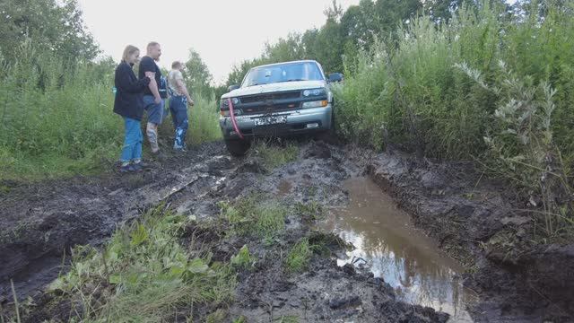 Двойная засада. Спасение Tahoe и Nissan