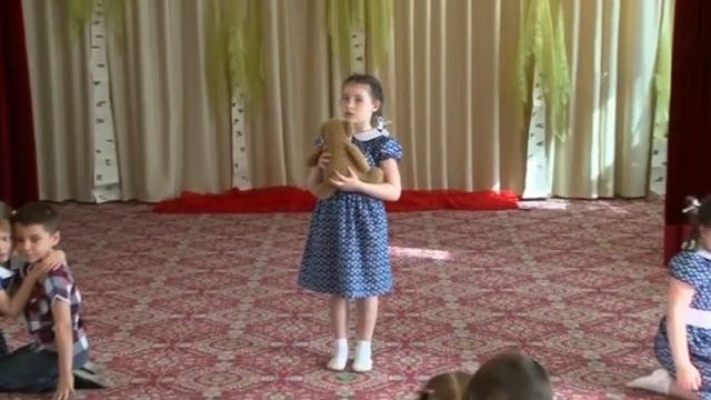 До слез. Дети войны. Танец в детском саду на 9 мая.