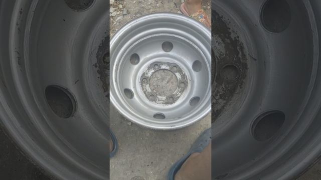 Покраска дисков автомобиля баллончиком и без механизации.