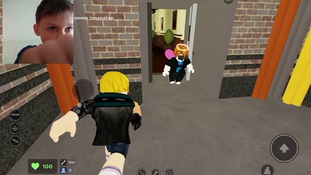 играю в эвади (убежать) в роблоксе