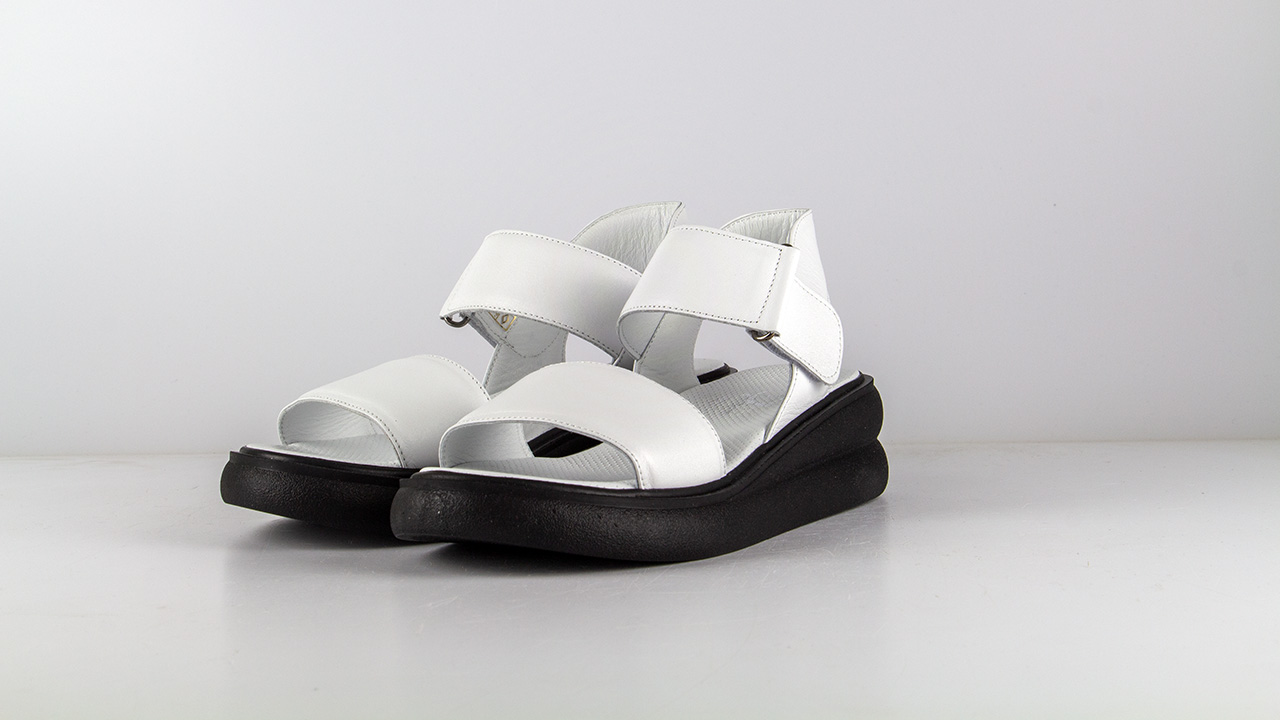 Босоножки Aquamarin женские белые 1133-02