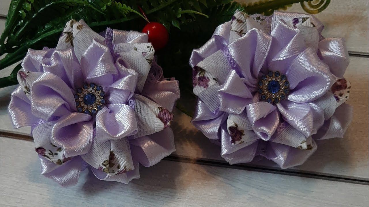 МК. Яркие, маленькие бантики из узкой ленты на первые хвостики.