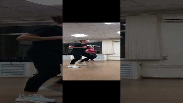 Аэробная тренировка с легкими гантелями! Без прыжков и приседаний!