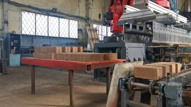 Роботизация садки кирпича.mp4