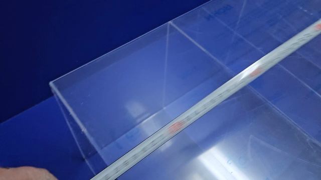 Диспенсер из оргстекла 5 ячеек. Торговые витрины и другое оборудование из оргстекла для магазинов.