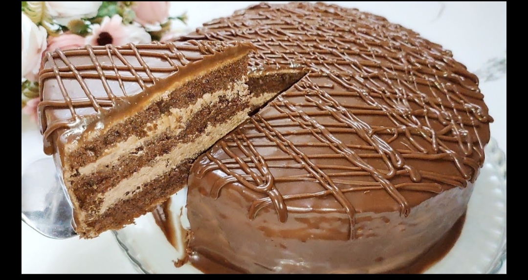 Готовлю на заказ уже много лет!Это Самый Вкусный Торт,Который  я когда-либо ел! Идеальный ТОРТ к чаю