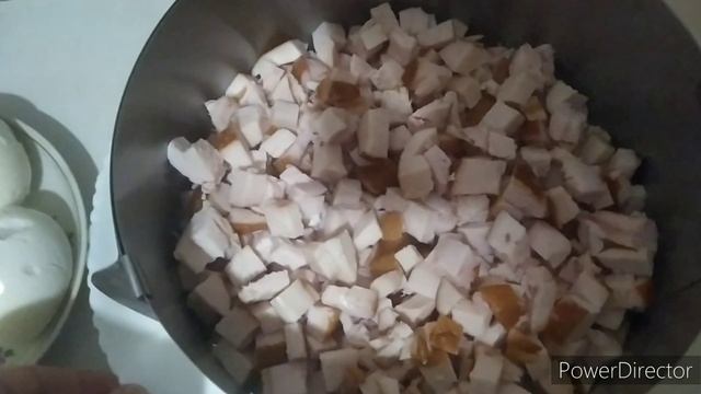 Салат Янтарный с копчёной курицей и ананасом