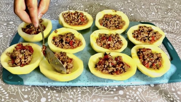 КАРТОШКА С МЯСОМ ЗАПЕЧЁННАЯ В ДУХОВКЕ!