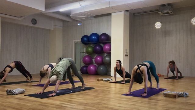 ЛЭД КЛАСС по 1-й серии аштанга виньяса йоги под руководством Игоря Красильчука