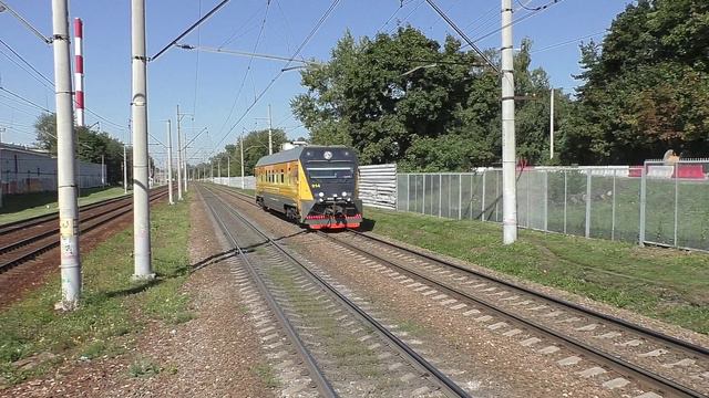 Служебная автомотриса "Север-014" (ПЧМ Вязьма) следует по 3-му гл. пути.