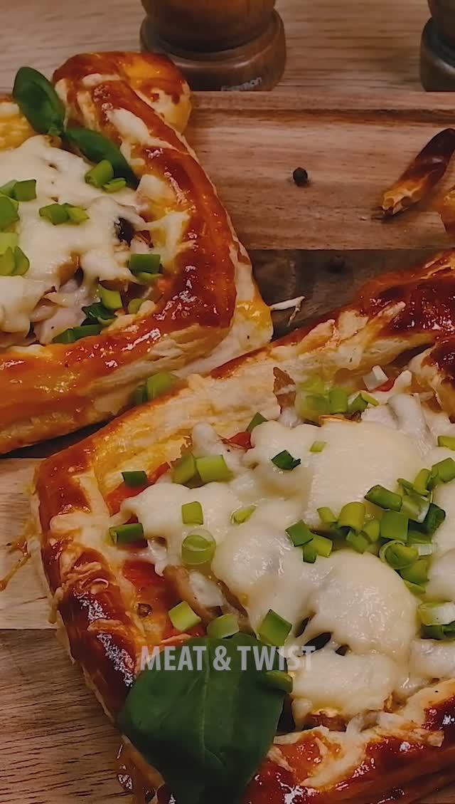 Простой рецепт лодочек с курицей и грибами!-`♡´-