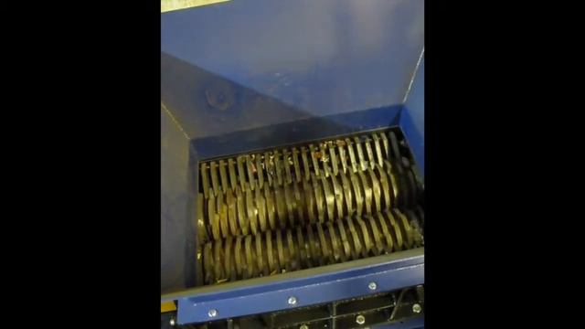 Шредер _Спектр 500М_ - переработка полного спектра ТБО.mp4