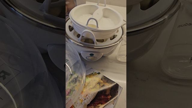 Видео обзор на электрическую яйцеварку