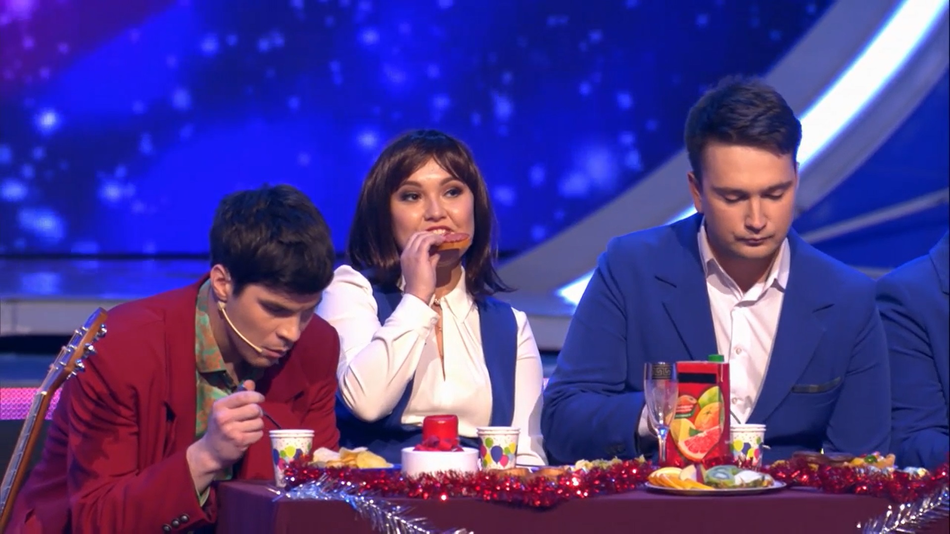 КВН 2017 Высшая лига - Плюшки Финал Музыкалка