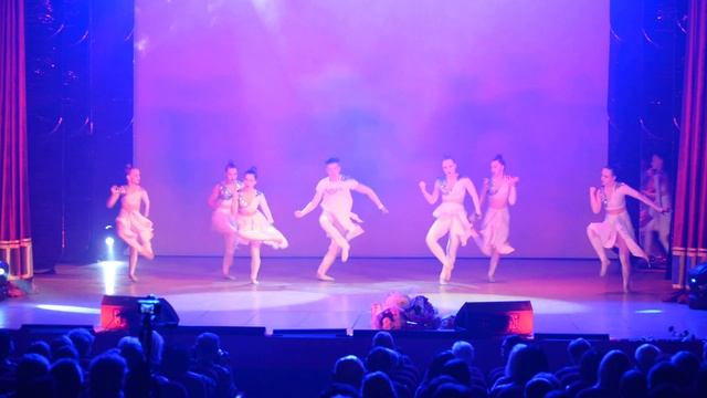 жар  птица танец ребята зажгли!!!