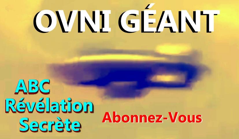 Un OVNI GÉANT dans le ciel de RUSSIE