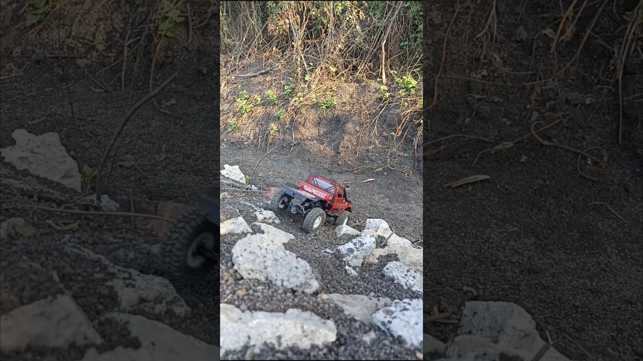 Фейл с wpl #rc #rccar #rclife #rcmodel #scale #crawler #4x4rc #wpl #wplrc #fail #hilux