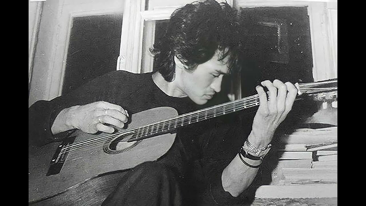 Запись песни "Звезда любви", исполнители Виктор Цой (вокал), Г. Сологуб (электрогитара)