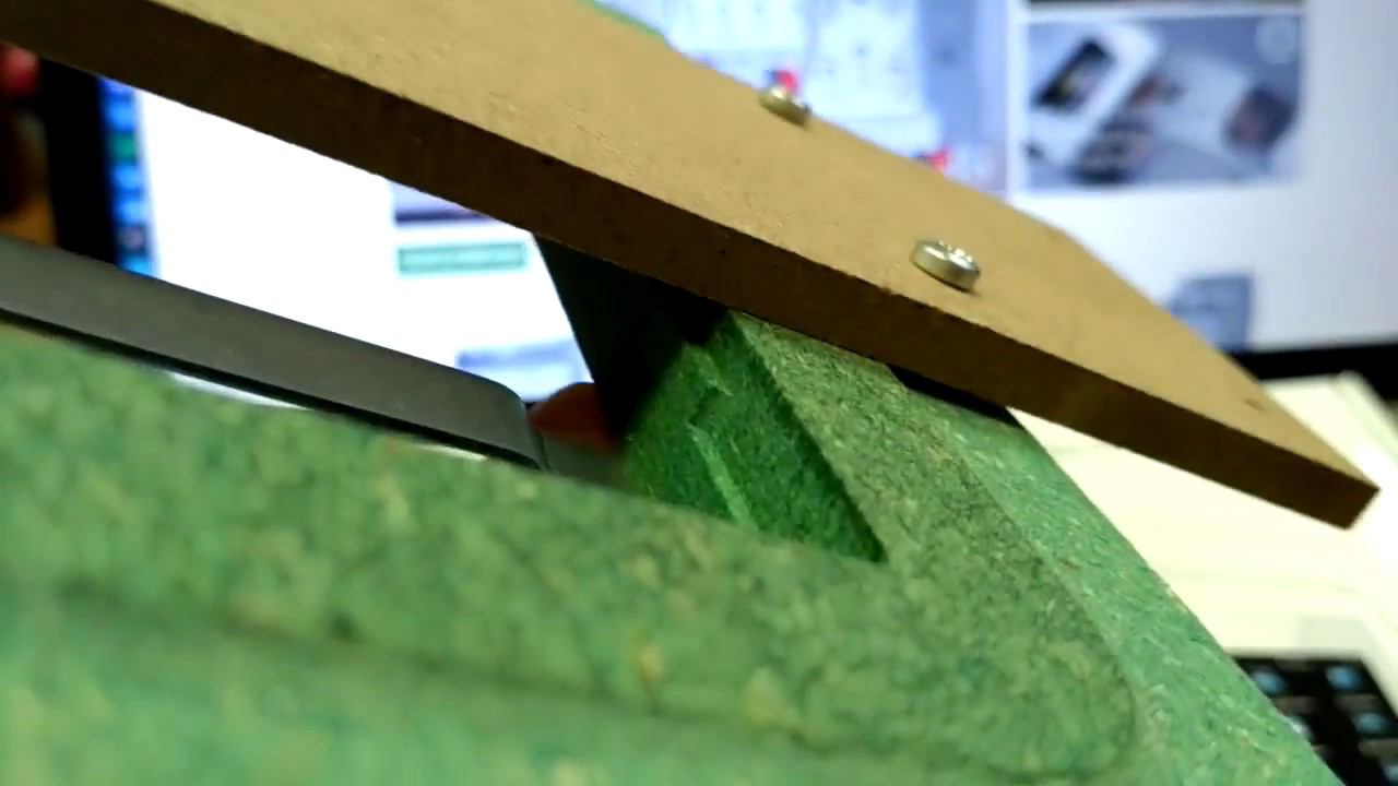 Комплект крепления вровень стены для KNX панелей Z41, TMD