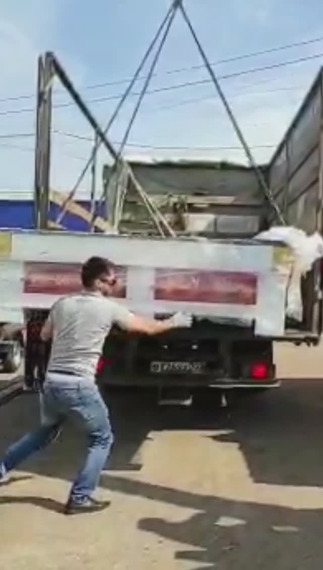 ???Наконец то приехал новый фрезерный станок (ЧПУ)