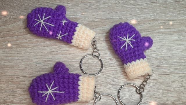 🧶МК новогодний сувенир. Брелок-варежка (рукавичка)