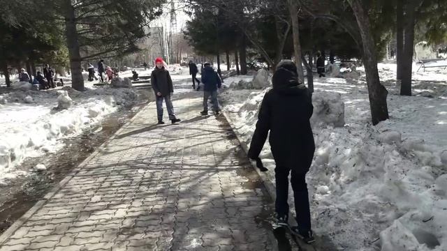 "Наш космонавт". День рождения сына. Прогулка с друзьями. Новосибирск,12.04.21.