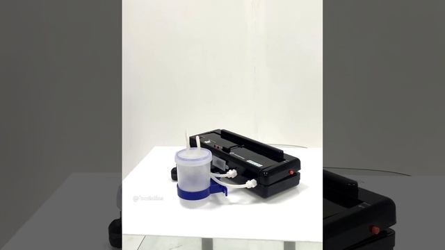 Вакуумный упаковщик c удалением жидкости DZ-300B Foodatlas Pro (черный)