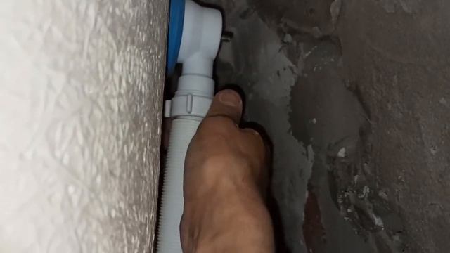 Как стать сантехником. Акриловая ванна..mp4