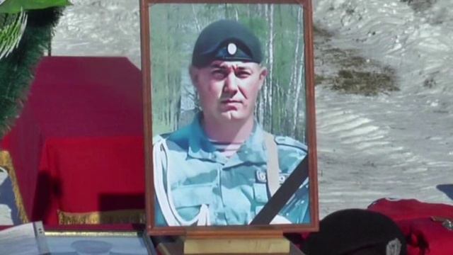 А МАТЕРИ НЕ СПЯТ...