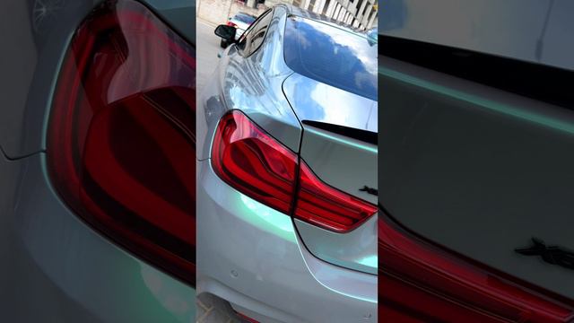 Купил коричневую BMW 4, а хотел изумрудную! Как это исправить? Просто позвоните нам.